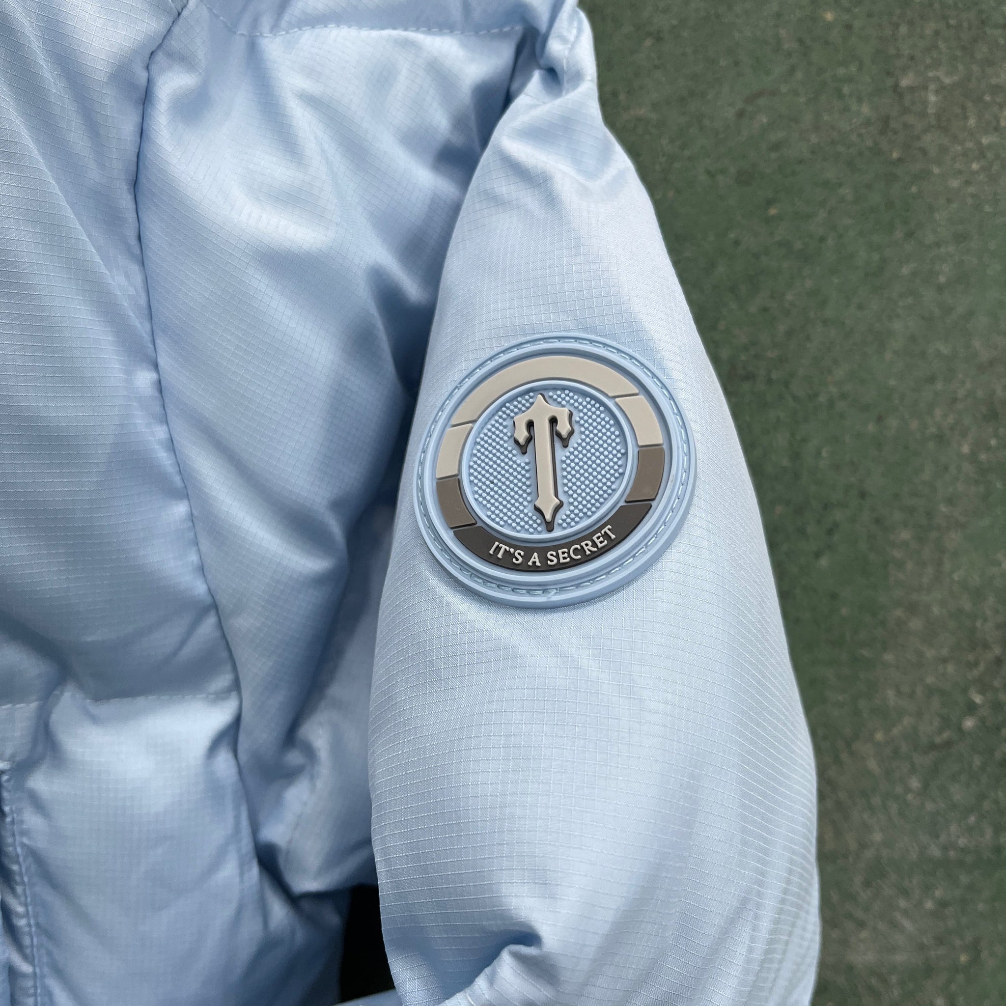 Trapstar jacket | WOMEN'S DECODED HOODED PUFFER 2.0 JACKET -ICE BLUE ...