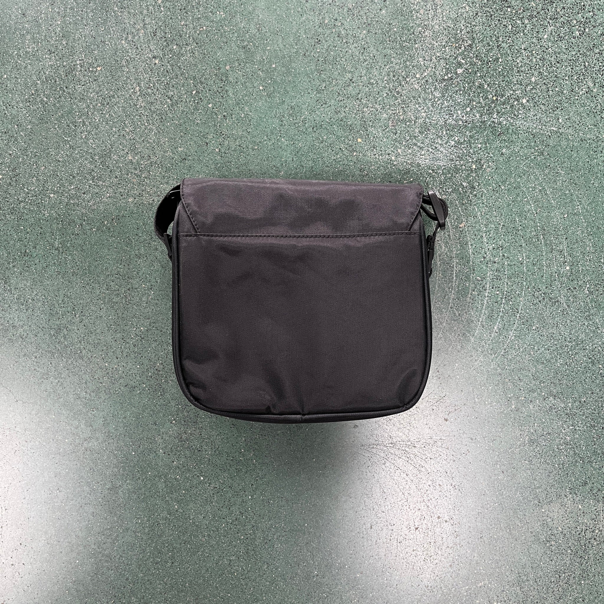IRONGATE T CROSS-BODY BAG - BLACK/ice blue – ROGEDA T